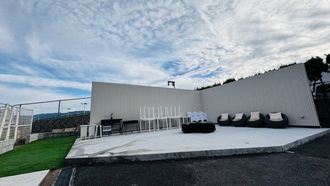 超大型Luxury空間「GRAND TERRACE」40人以上・バレルサウナ×2・ジャグジー・BBQ可・ミニプール・駐車場13台の写真17