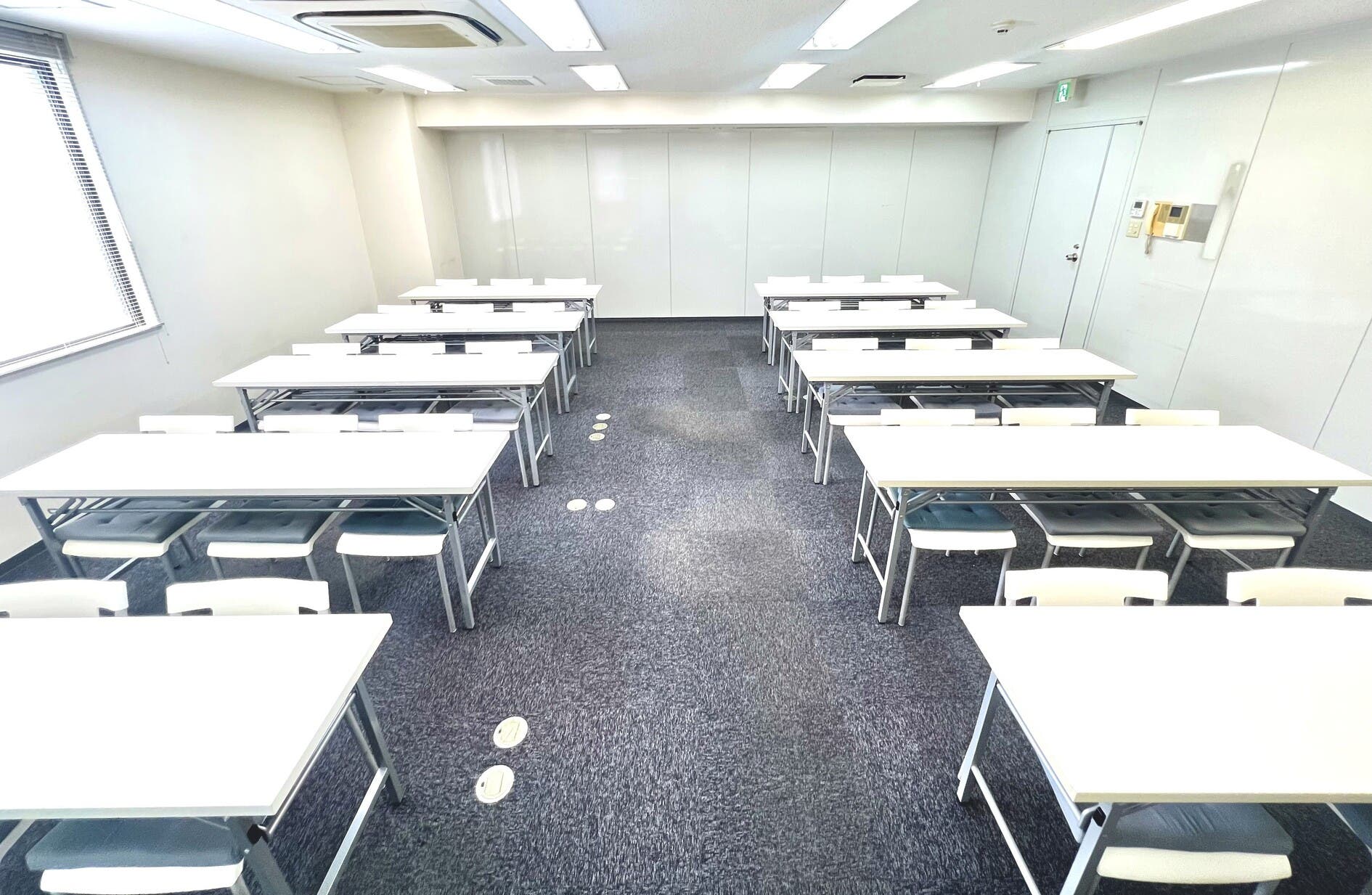 ☆NEW☆【本町駅から徒歩5分】大阪本町店 6階C会議室【会議・研修・試験会場・セミナーに】の写真2