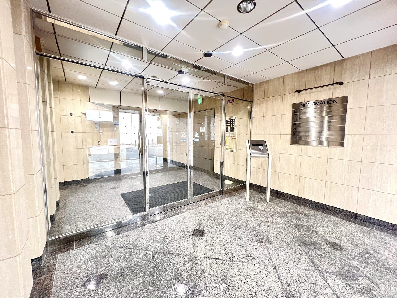 ☆NEW☆【本町駅から徒歩5分】大阪本町店 6階C会議室【会議・研修・試験会場・セミナーに】の写真5