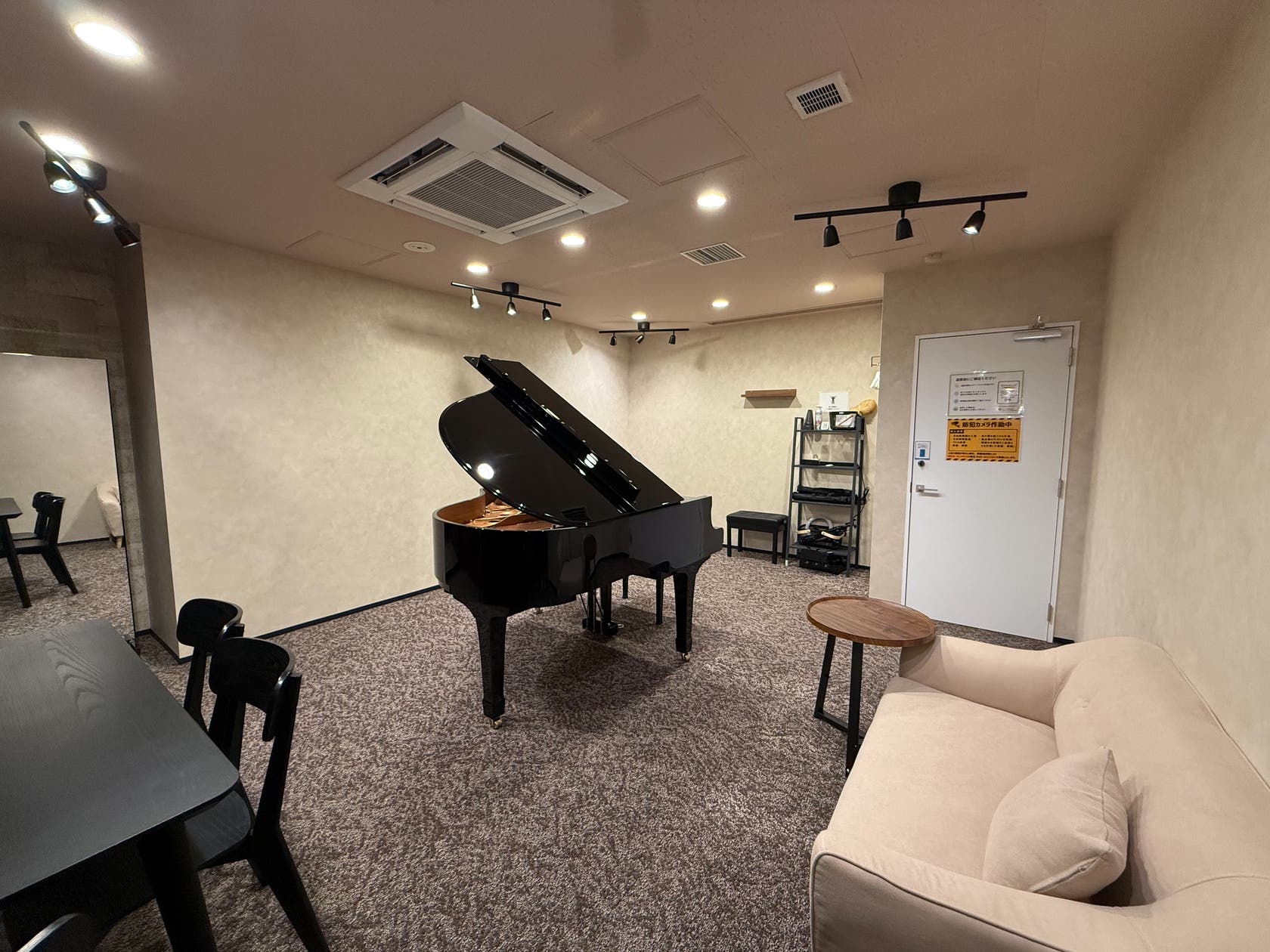 【大田区雪が谷大塚駅直結】32.80㎡/グランドピアノ完備。防音設備のある音楽ルーム。（ルービー 雪が谷大塚302号室）の写真4