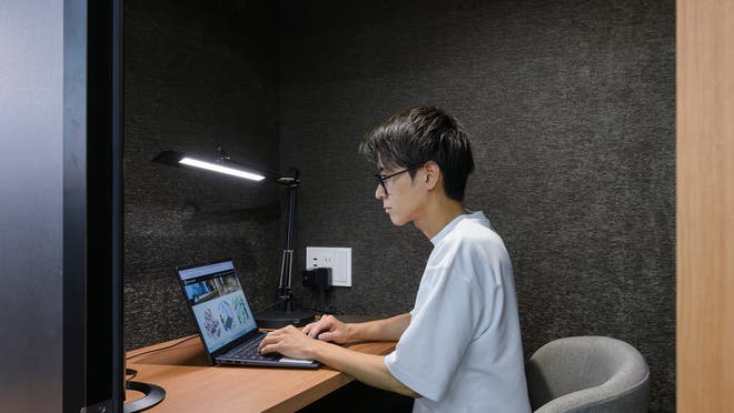 【呉服町駅から徒歩3分】完全個室のモニター付きフォンブース③の写真1