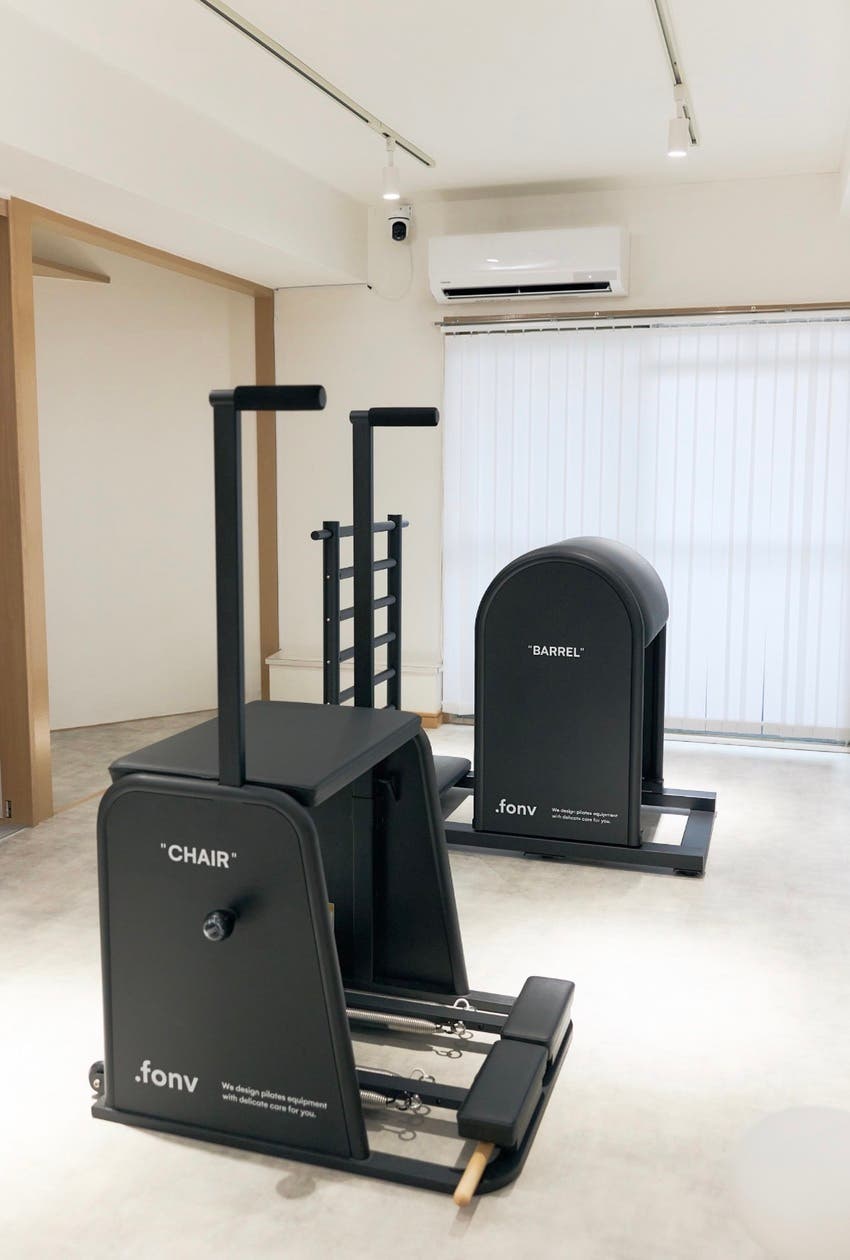 【広々31㎡/黒×ウッド基調】|国内稀少マシン導入|キャフォーマー・バレル・チェア完備|スチール撮影可の写真25