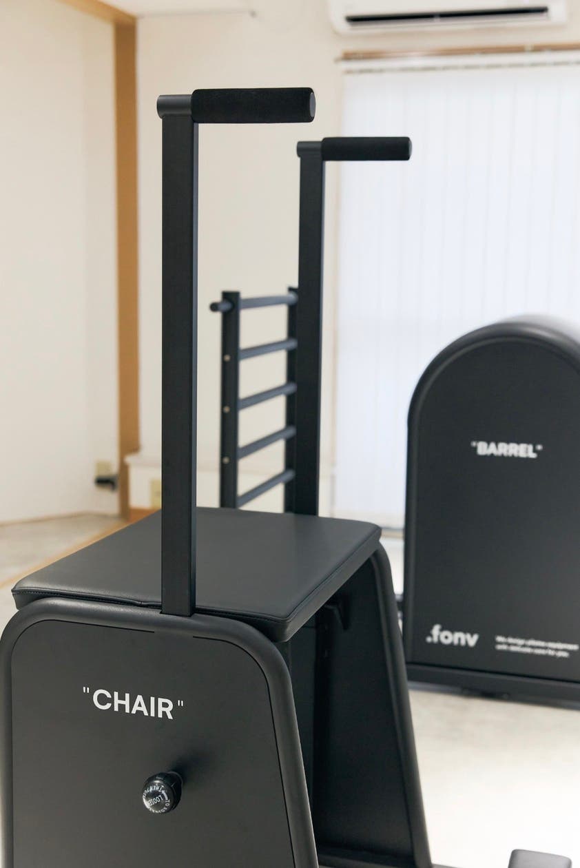 【広々31㎡/黒×ウッド基調】|国内稀少マシン導入|キャフォーマー・バレル・チェア完備|スチール撮影可の写真27