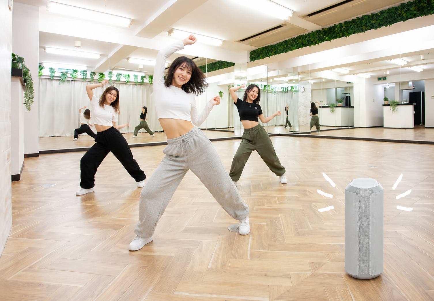 【東長崎駅2分、池袋付近】2面大型鏡計10m／広々48㎡スタジオでダンス・ヨガ・コスプレ・撮影・演劇におすすめ☆の写真2