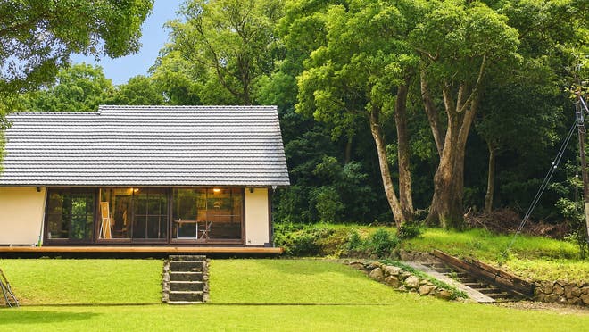 12,000㎡以上の森と水辺を貸切。音楽・撮影・BBQも自由に楽しめる完全プライベート空間!の写真1