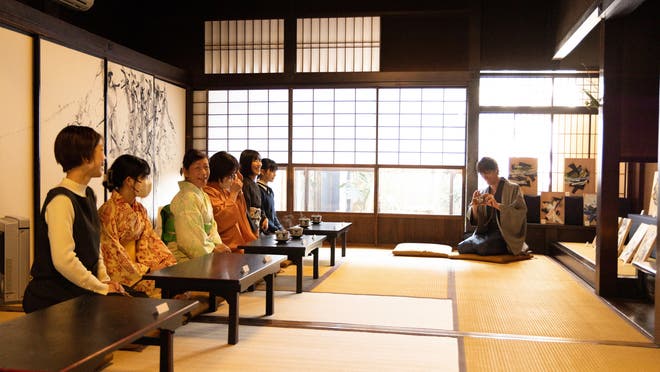 【京都・今出川駅徒歩7分】築200年の京町家|坪庭を望む和室16畳|教室・撮影・ワークショップにの写真28