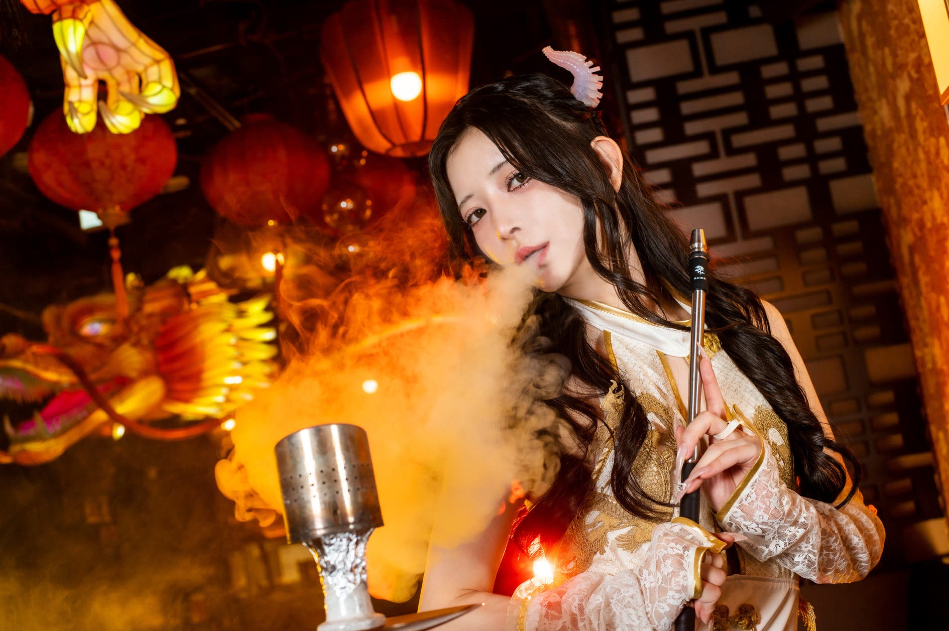 【新宿駅近】ネオン中華コンカフェの写真3