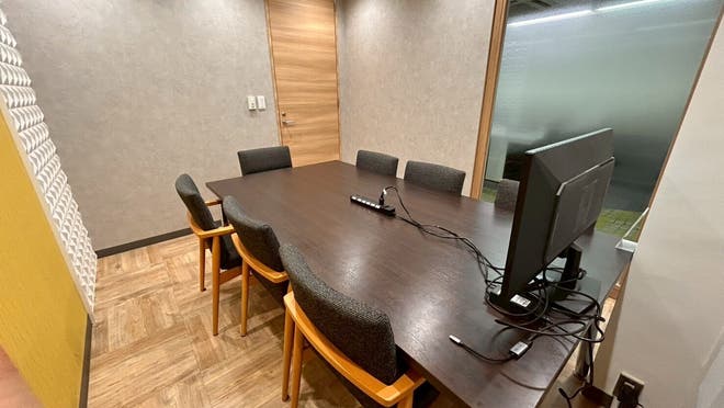 名古屋・丸の内駅1分・24時間OK|明るいデザイナーズ貸会議室で1on1・面談・少人数MTGにの写真3