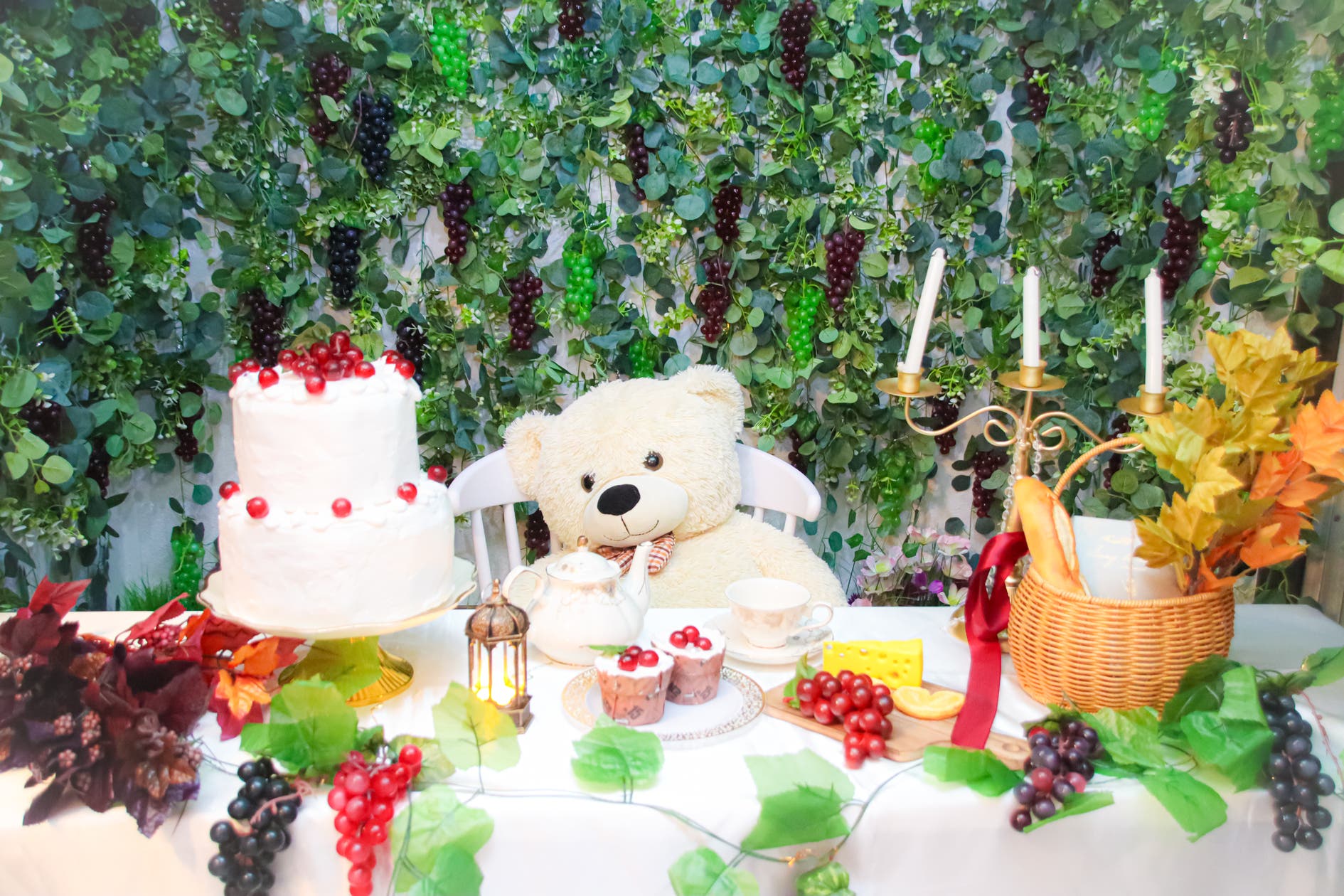 本所吾妻橋駅徒歩6分の可愛いレンタルスペース紅葉🍁ぶどう🍇ピンクの薔薇と猫のお部屋🐈‍⬛ポレート撮影🤍コスプレ🤍推し活の写真3