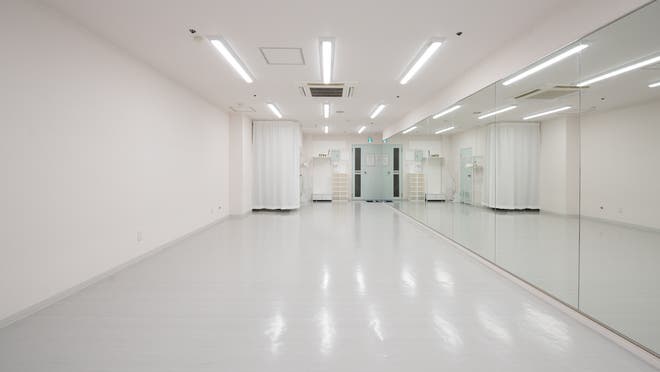 【元町駅徒歩1分】47㎡×9m大型ミラー✨NEW OPEN|ダンス・撮影|LED照明完備の写真2