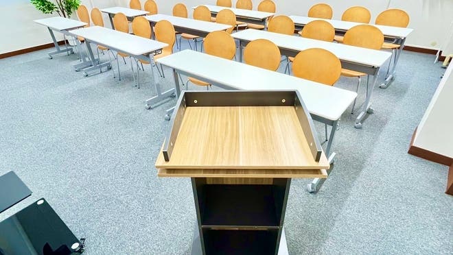 ⭐️研修・勉強会・セミナーに⭐️参加者が迷わない駅1分⭐️広々40㎡の明るい会議室⭐️WB3台・65㌅TV⭐️ZEN 新潟駅前の写真7