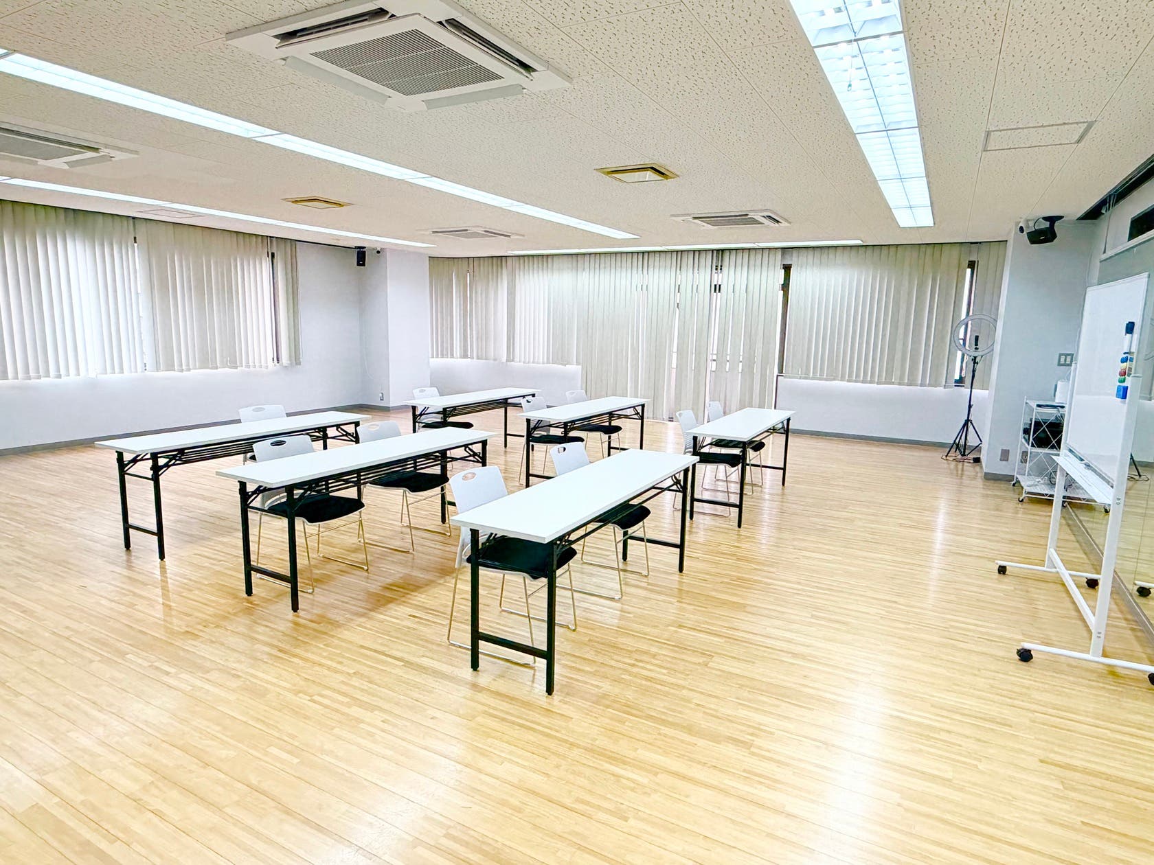 平塚駅西口2分｜地域最大のスクエアな空間｜柱無し｜集客し易い駅近｜20人超でも窮屈さなし｜プロ向け｜本番さながらの熱量を💃の写真28