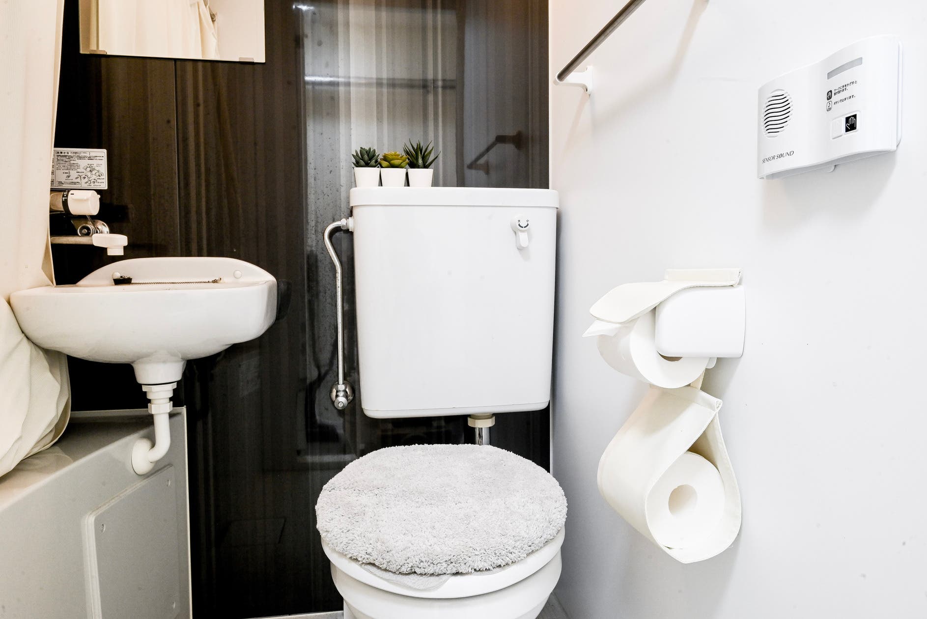 【駅近/スマイリー会議室４号】名古屋駅 徒歩5分/最大8名/Wi-Fi/セミナー/ミーティング/Web会議/モニター有/ボドゲの写真9