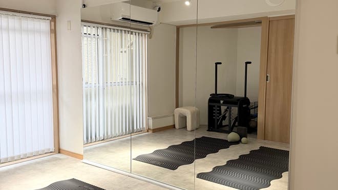 【広々31㎡/黒×ウッド基調】|国内稀少マシン導入|キャフォーマー・バレル・チェア完備|スチール撮影可の写真21