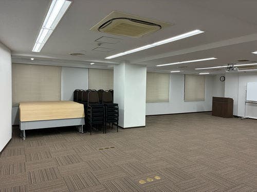 603号室【新大阪駅徒歩3分】✨2027年1月12日オープン✨最大27名着席可能！イベント・セミナー・研修に！飲食持ち込み可能！の写真1