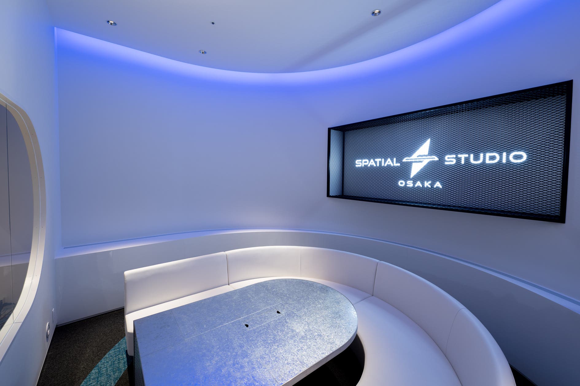 【SPATIAL STUDIO OSAKA】プロ仕様の本格機材完備！YouTube撮影・ライブ配信・録画ができるスタジオ！の写真1