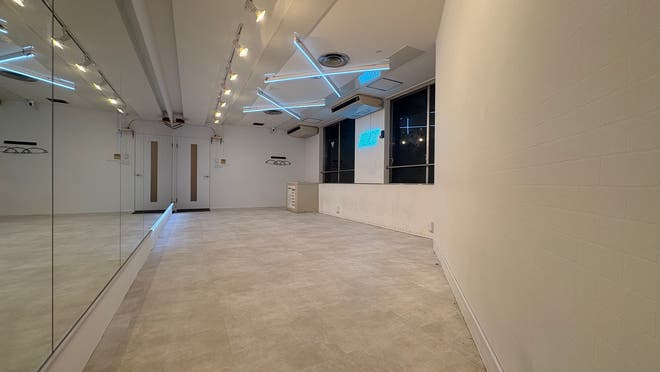 【BUZZ 名古屋本店】3stの写真11
