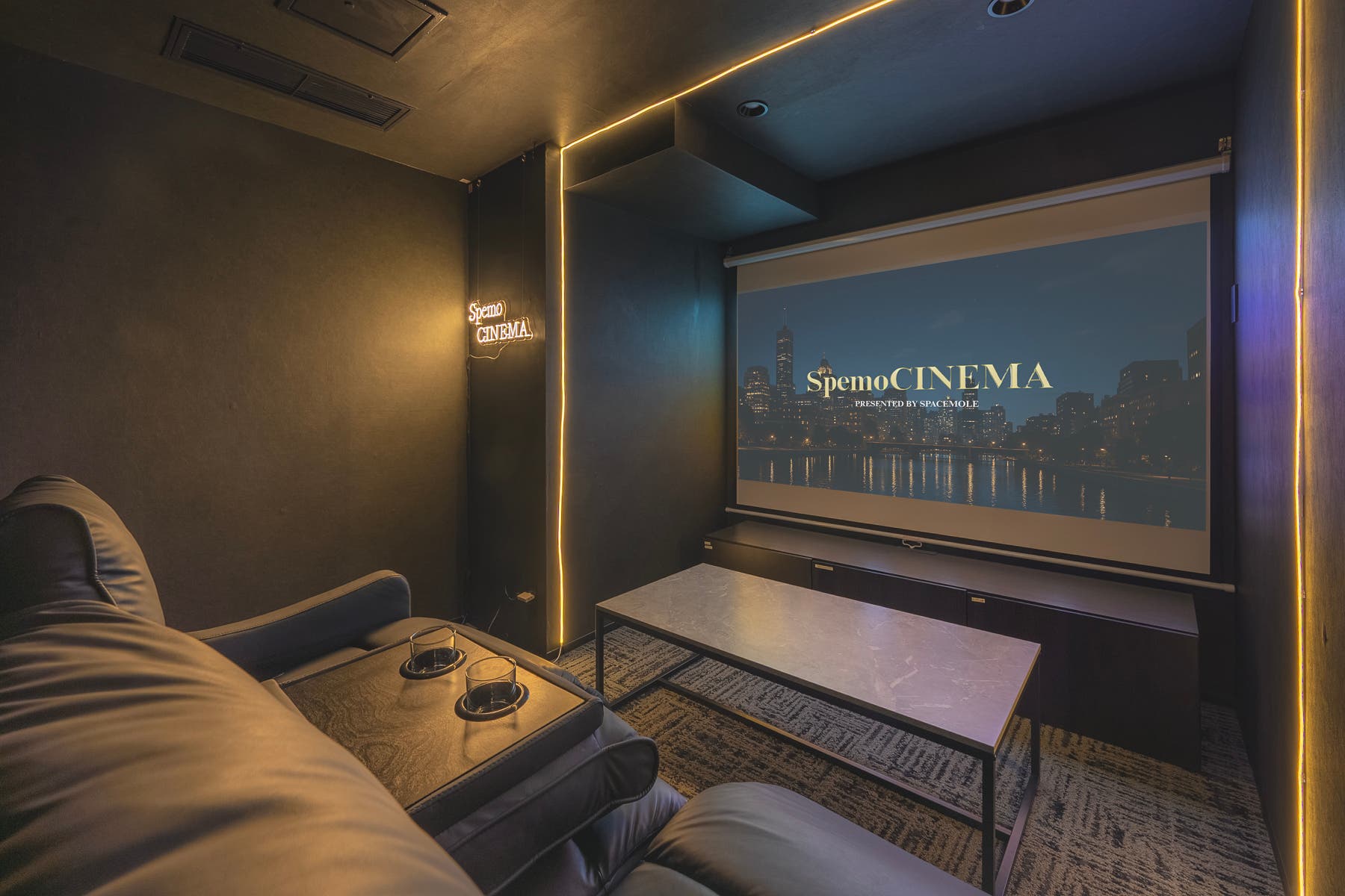 スペモシネマ🎬️すすきの駅5分🍷ゴミ無料👌🏻プロジェクター🎥映画🍿ゲーム🎮722_SpemoCINEMA札幌2ndの写真1