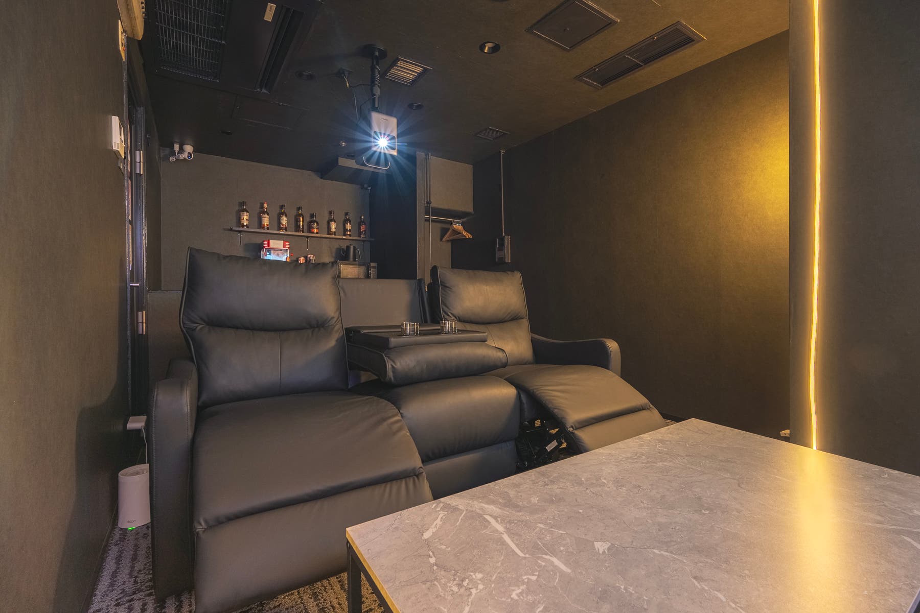 スペモシネマ🎬️すすきの駅5分🍷ゴミ無料👌🏻プロジェクター🎥映画🍿ゲーム🎮722_SpemoCINEMA札幌2ndの写真8