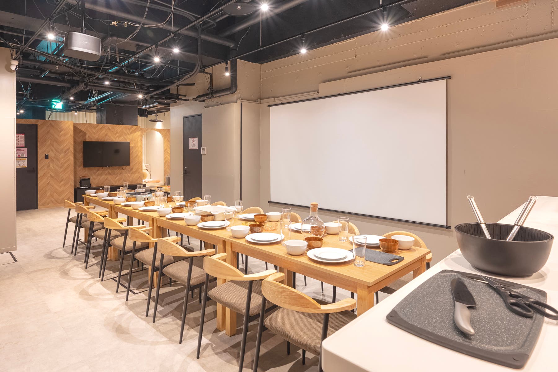 スペモ🥘すすきの駅5分✨広々キッチン🍳プロジェクター🎥パーティー🍷撮影🎥ママ会👶🏻725_KITCHEN札幌の写真4