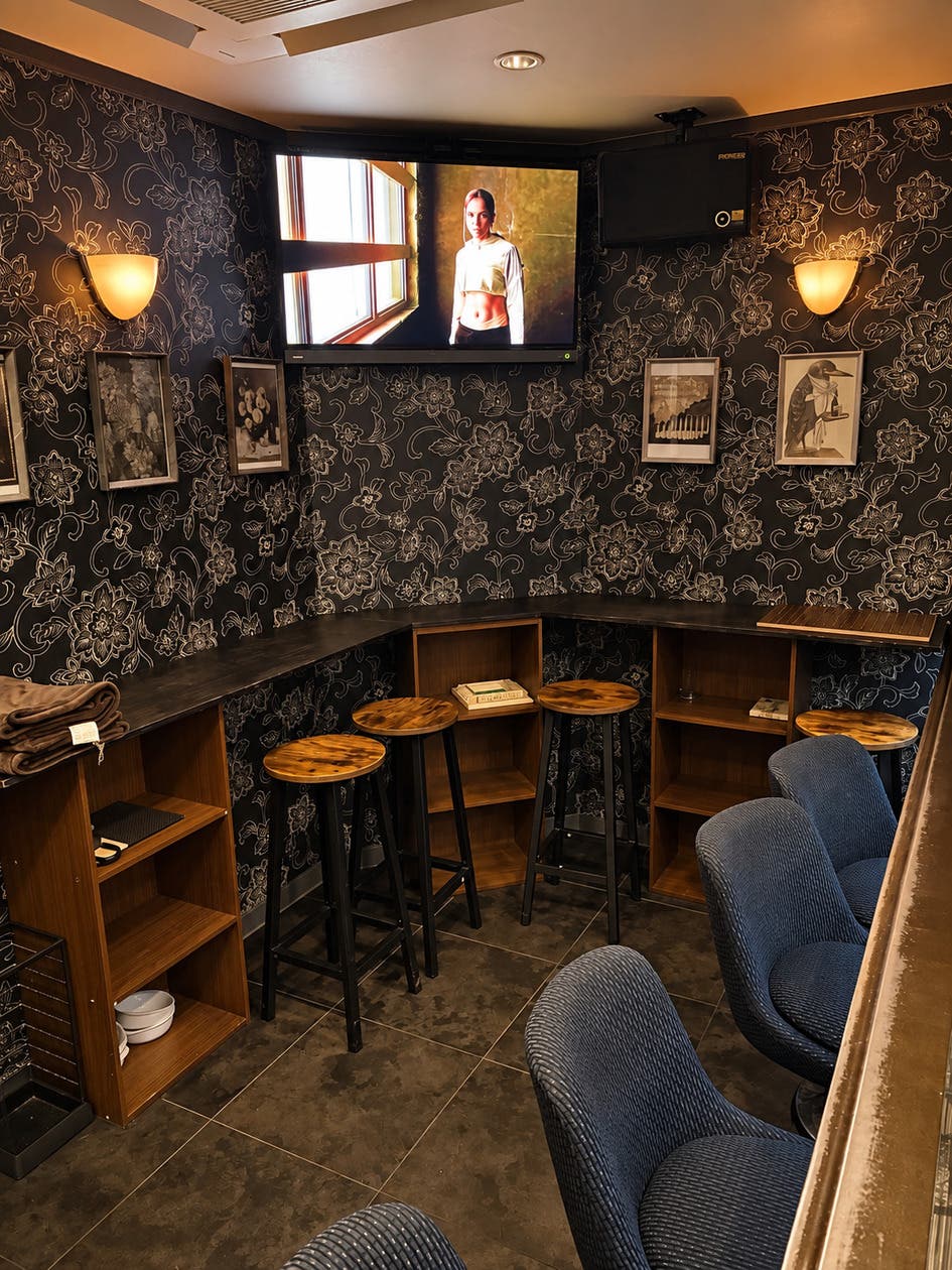 栄4丁目・女子大｜BARまるごと貸切🍸カラオケ無料🎤飲食持込OK｜二次会・誕生日会・パーティーにの写真7