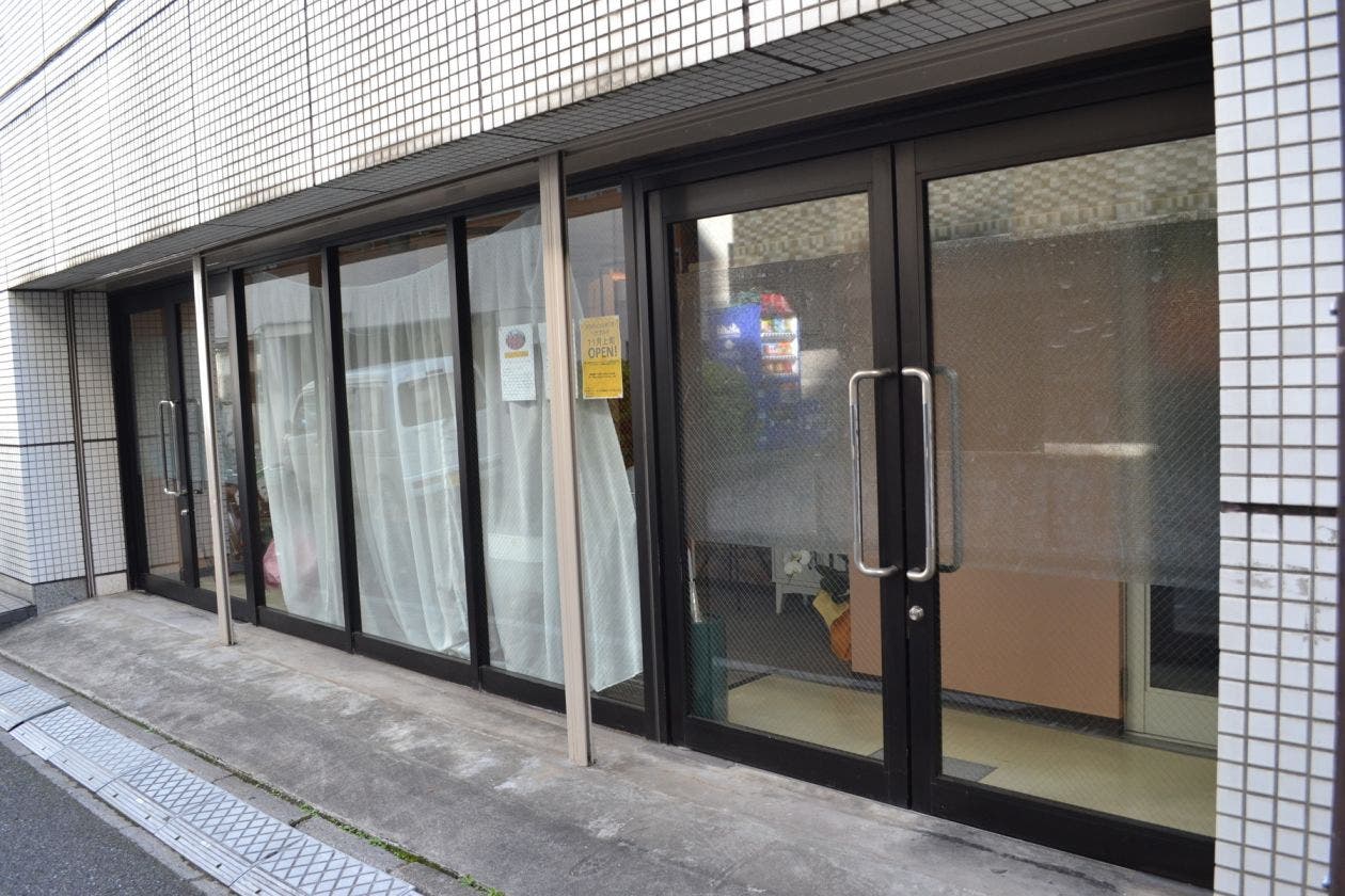 防音・防振で楽器使用・ダンス可能。小スタジオおひとり様～お二人用の小部屋！　個人練習にピッタリのスタジオ　の写真4