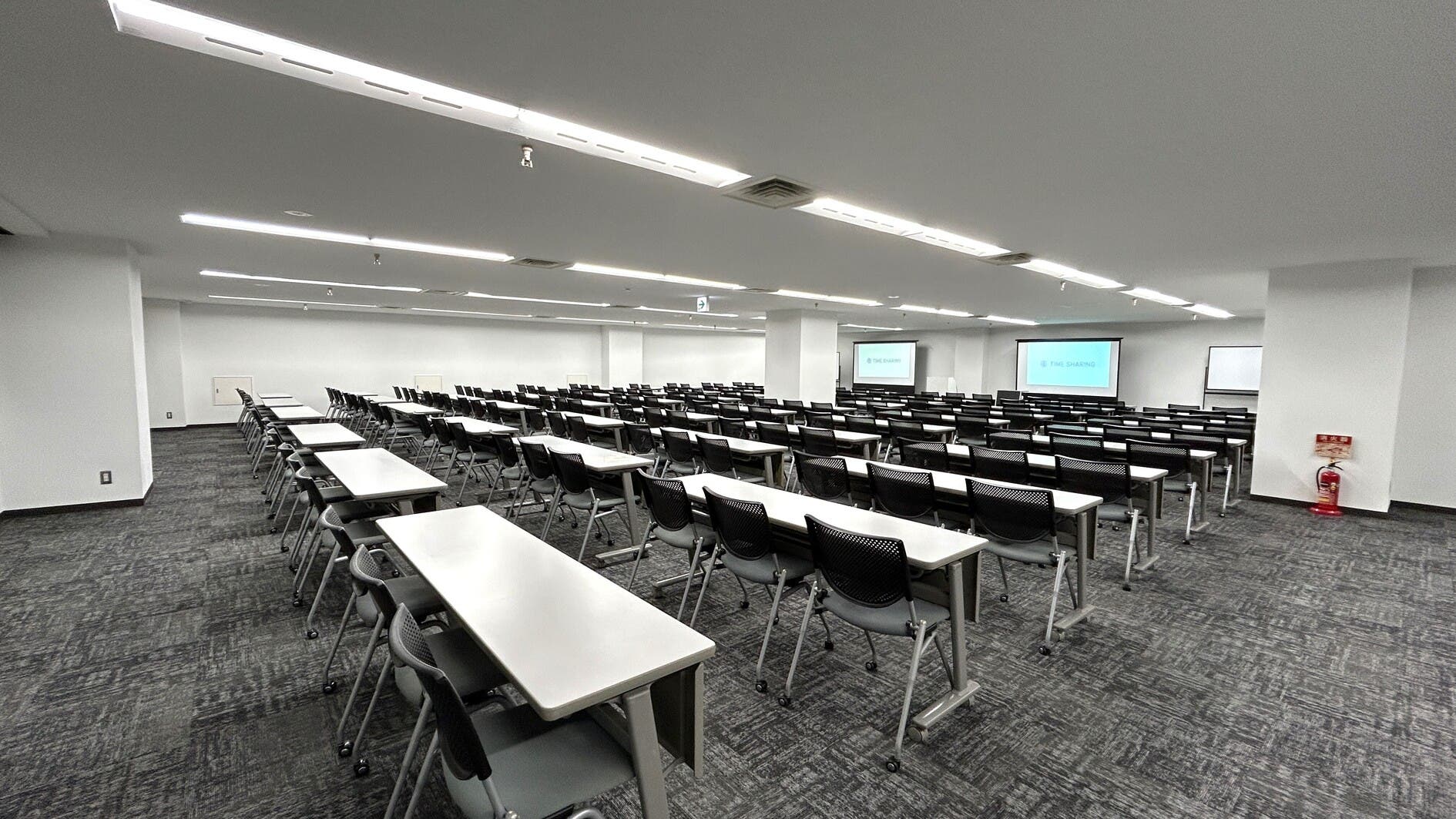 虎ノ門PFビル B1F【虎ノ門ヒルズ駅 4分】設備・備品が充実♪WiFi無料！清掃・消毒で衛生面も安心♥便利な駅近の写真1