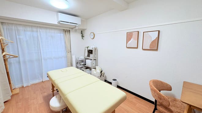 🎉Newオープン【八王子駅徒歩2分】✨完全個室|施術OK|整体・エステ・マッサージに最適✨落ち着いた雰囲気のレンタルサロンの写真1