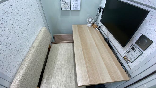 Sタイプ(ソファー防音個室)No.03の写真1