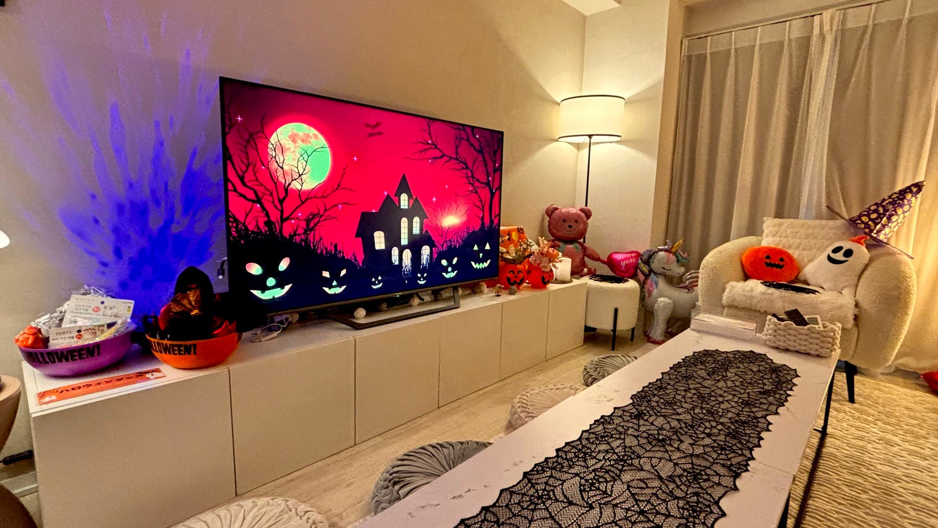 ハロウィンver.🎃心斎橋駅徒歩5分！映画もゲームも推し活も。全てが叶うプライベート空間。の写真1