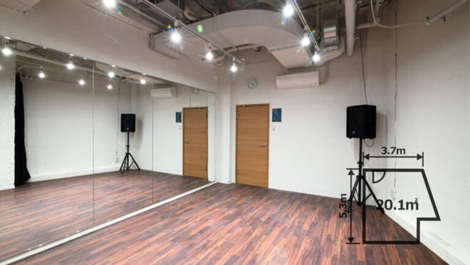 【渋谷駅徒歩1分】C206|5〜6名向け約20㎡|ダンス・ヨガ・ピラティス|ヨガマット等無料の写真1