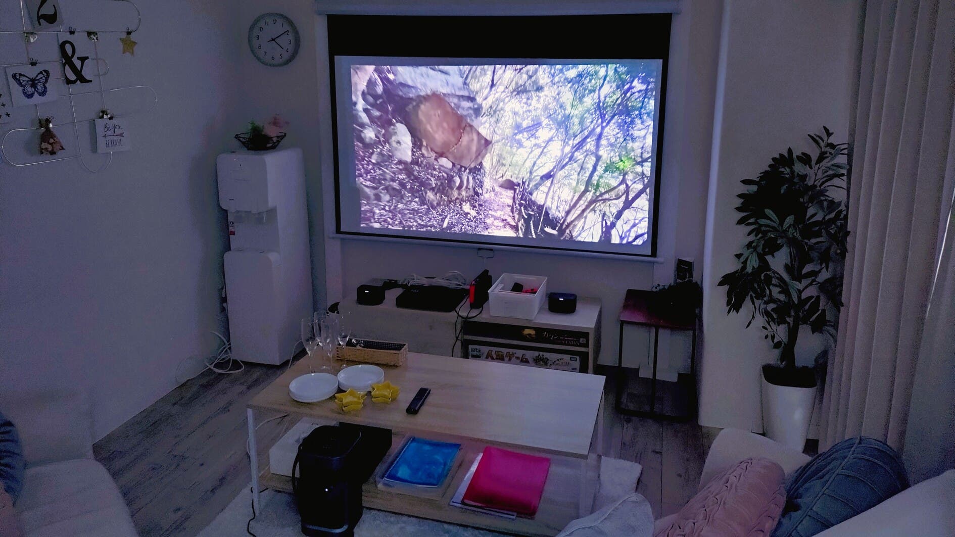 【大人気おしゃべりスペース】静かな角部屋♪大画面で動画＆ゲームを楽しもう！の写真2