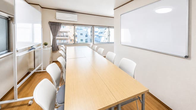 【CHEESE/ルームB会議室】JR三ノ宮駅徒歩2分/最大12名/Wi-Fi/セミナー/ミーティングの写真1
