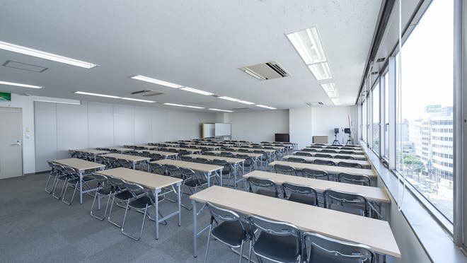 【大会議室(最大93人収容可)】オフィスビル内の貸会議室 打合せ/セミナー等 ※鹿児島市天文館エリア 市電駅徒歩1分の写真1