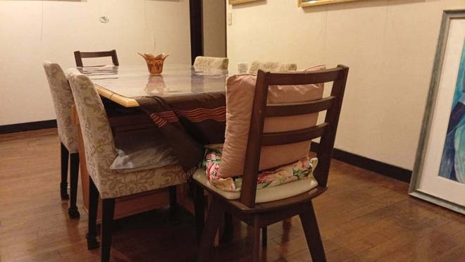 神泉駅徒歩数十秒! 日本家屋2階の10畳 の写真1