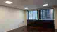 ヘリンボーンの床×24㎡・8名の上質な商談ルーム|商談・来客対応・インタビュー撮影にの写真2