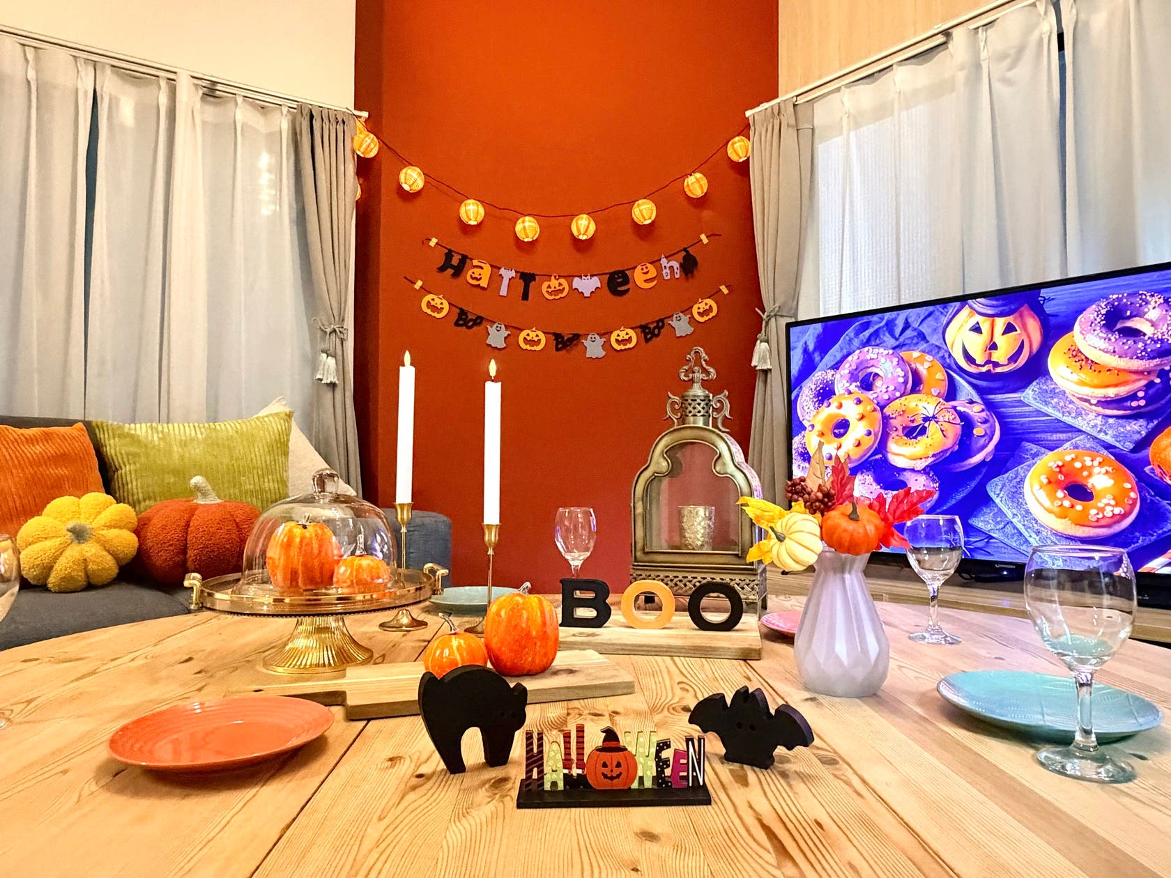🥂駅歩2分/最大12名👻ハロウィン装飾中👻お子様歓迎✨広々空間＆キッチン✨撮影にも◎✨ゲーム機Sw🎮動画も🎬24H🌃の写真1