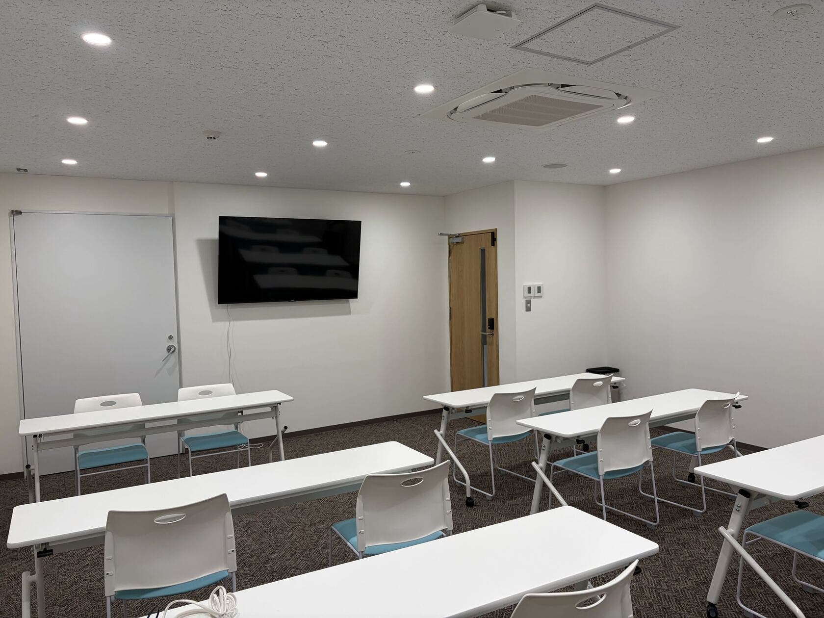 ≪長野駅善光寺口徒歩４分≫　貸会議室の写真2