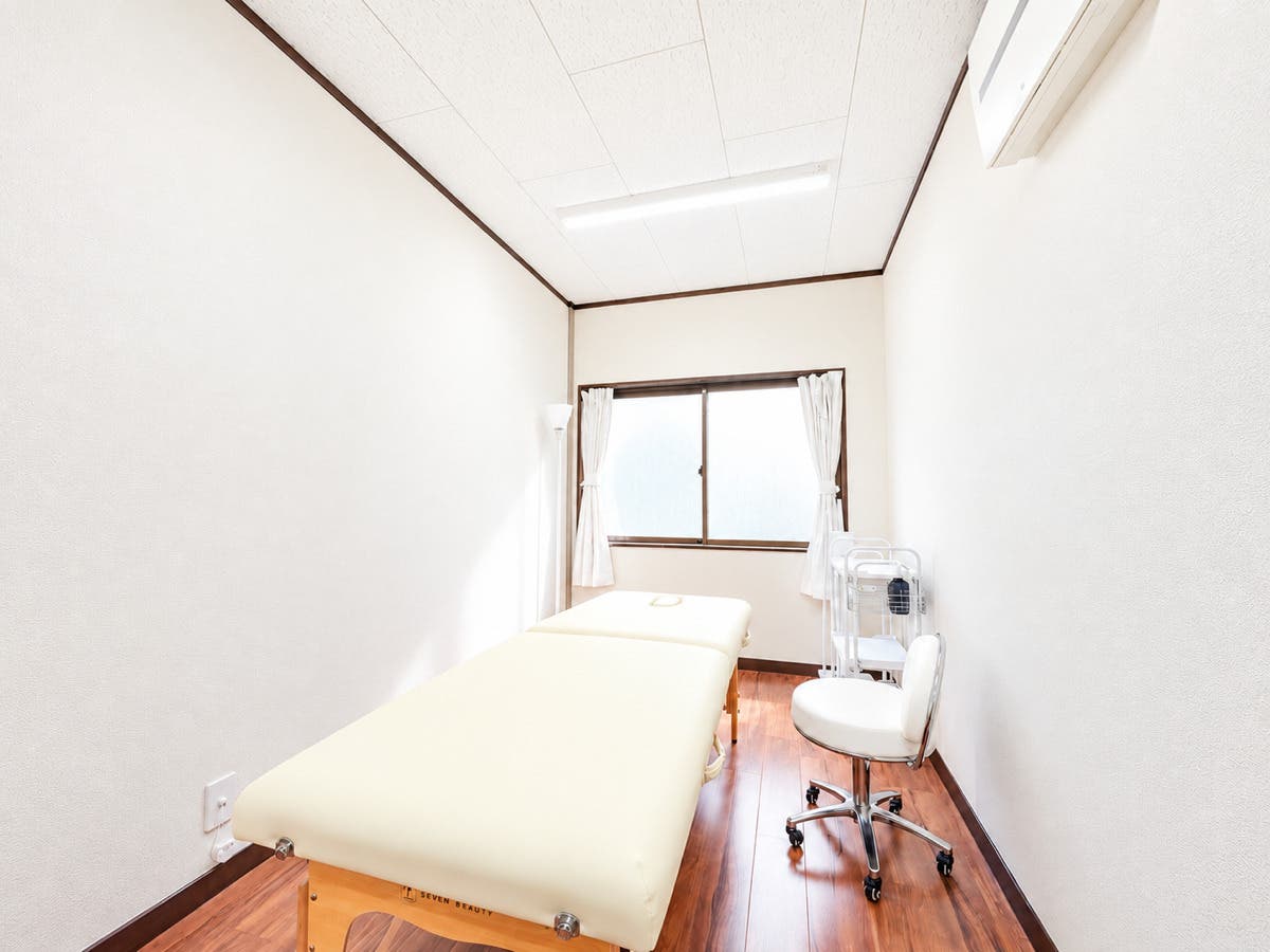 🎉【人形町6分/茅場町5分】🎉完全個室｜エステ・整体に最適｜備品無料でそのまま施術OK｜副業・練習歓迎の写真1