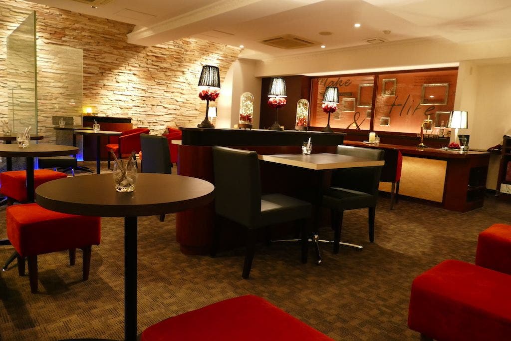 【岡山駅近く】ラグジュアリーなcafeスペース（パーティーやイベント使用に最適/貸切）の写真8