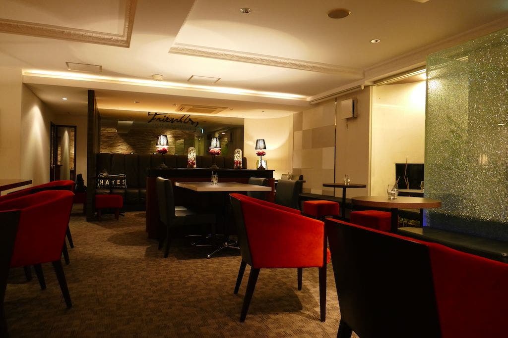 【岡山駅近く】ラグジュアリーなcafeスペース（パーティーやイベント使用に最適/貸切）の写真10