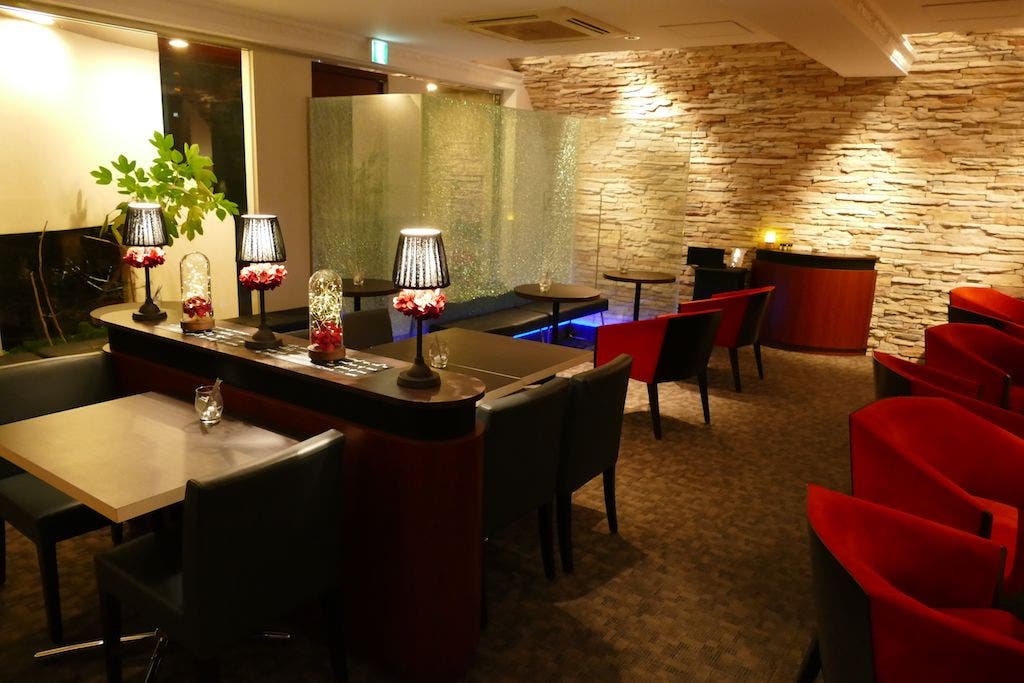 【岡山駅近く】ラグジュアリーなcafeスペース（パーティーやイベント使用に最適/貸切）の写真11