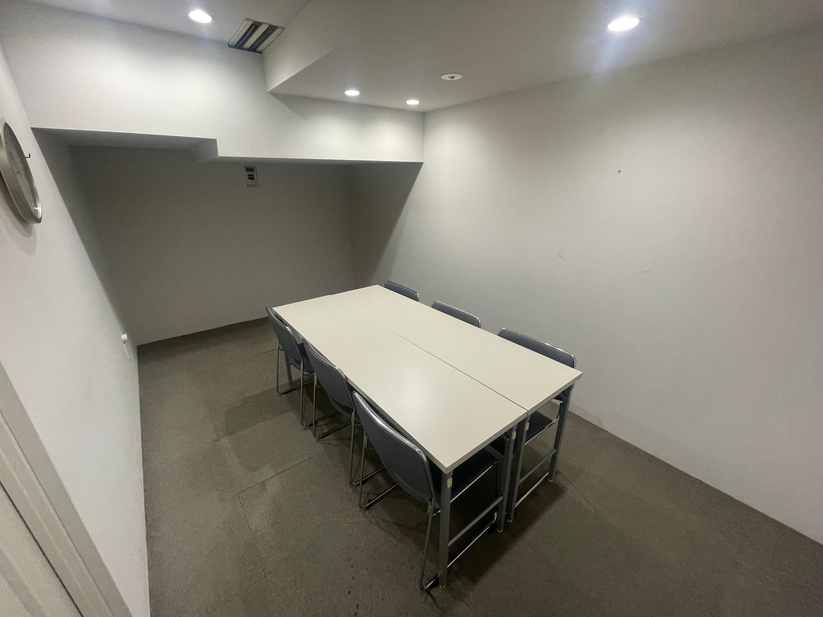 【コンステラウンジ 渋谷駅前 by TKP】ミーティングルーム２Bの写真1