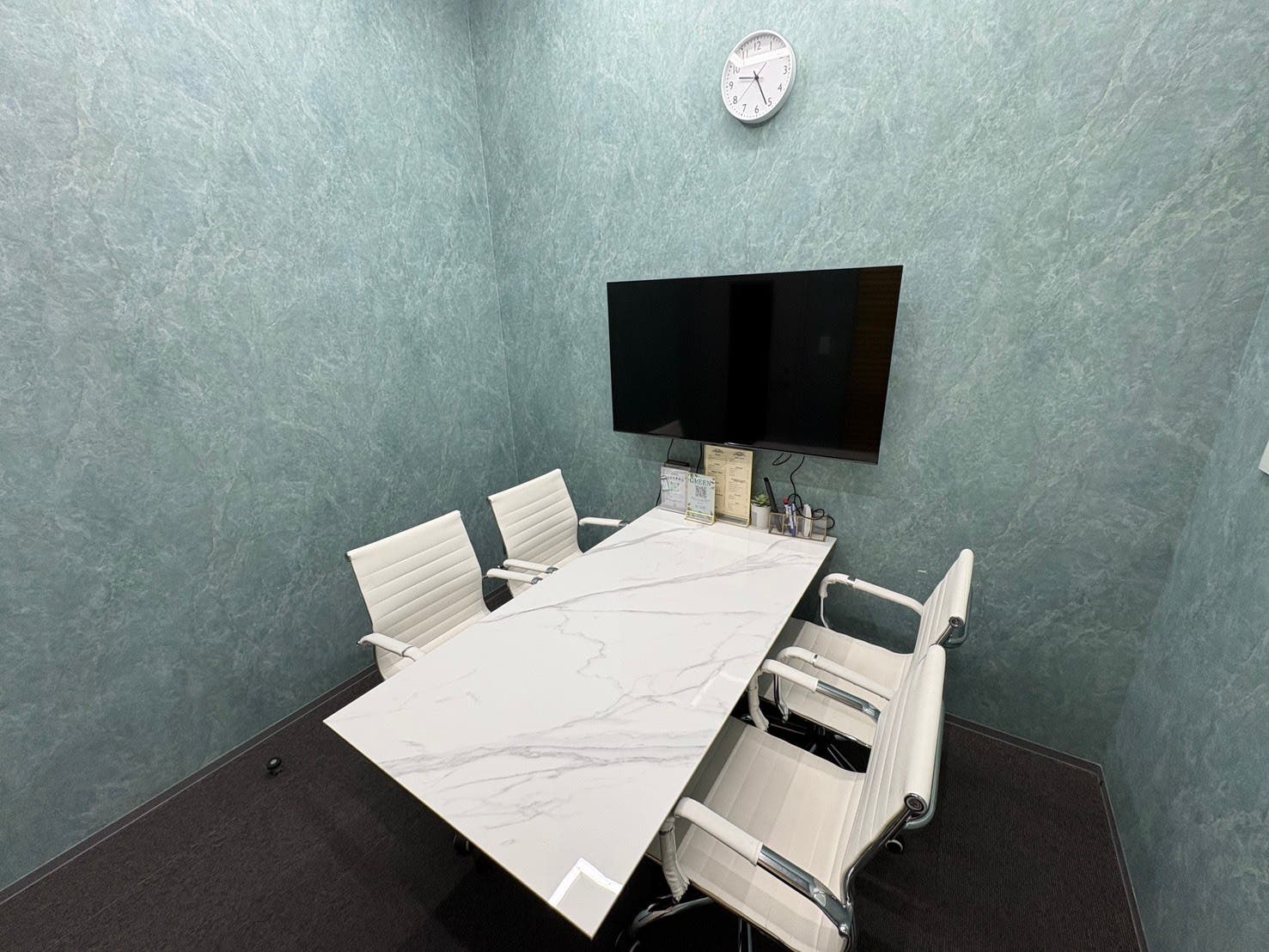 【THELOBBY六番町】Room Green（4名様まで）の写真1