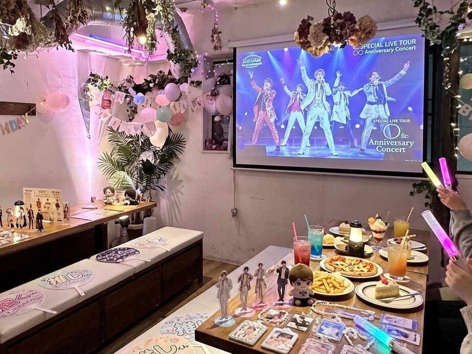 【渋谷1分】推し活・生誕祭・鑑賞会に！大型プロジェクター＆キッチン完備のレンタルスペース/ケータリング可/ゴミ回収ありの写真2