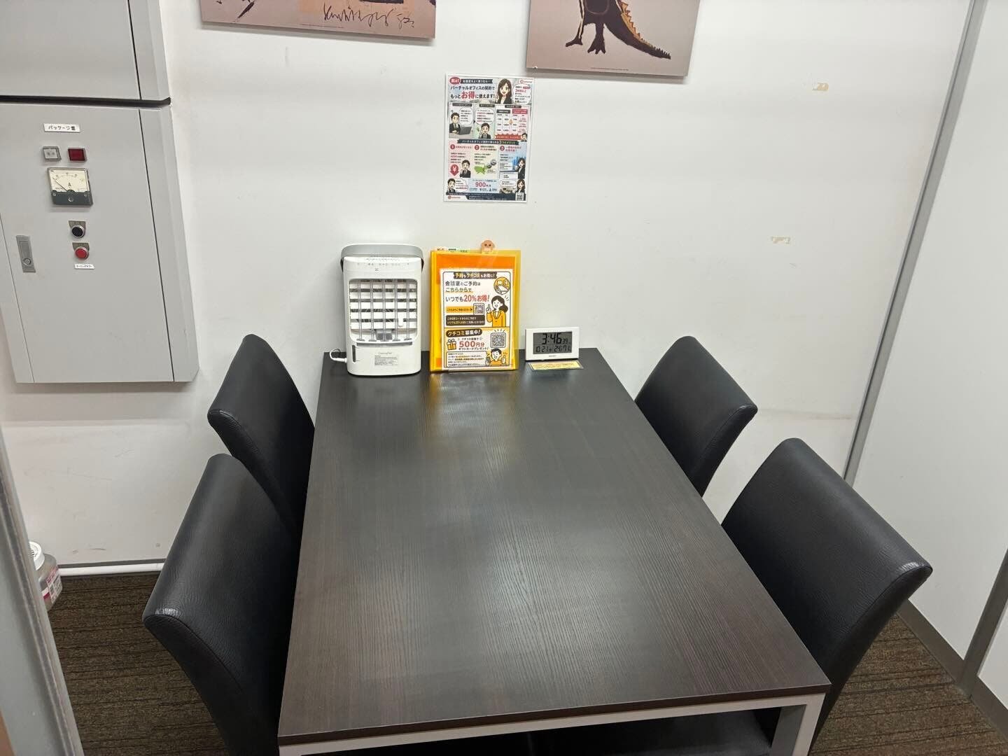 ✨期間限定！特別料金✨外苑前駅から徒歩１分✅当日予約可能！✅駅近＆リーズナブル！✅シンプル会議室✅少人数での打ち合わせの写真2