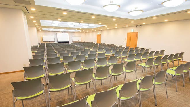 ハートンホール日本生命御堂筋ビル12F大規模セミナー展示会利用に!【コスモス1+2+3】の写真1