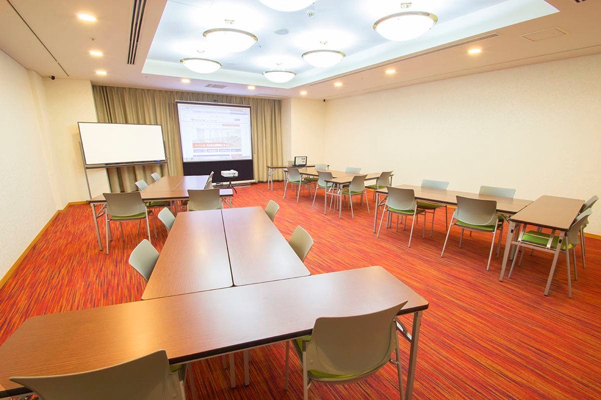 ハートンホール日本生命御堂筋ビル12F大規模セミナー展示会利用に！【パンジー】の写真2