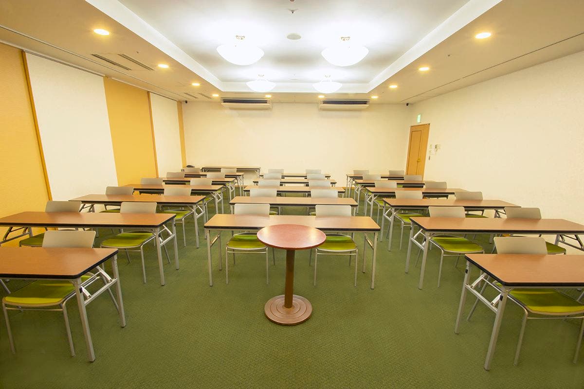 ハートンホール日本生命御堂筋ビル12F大規模セミナー展示会利用に！【タンポポ】の写真2