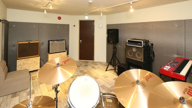 音楽スタジオ Bst (JAZZYなイメージの大人なスタジオ)の写真1